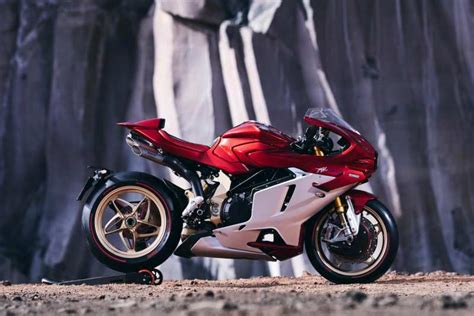 Mv Agusta Superveloce Serie Oro รุ่นพิเศษ ผลิตเพียง 500 คัน Motowish