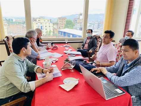 एमाले प्रवेश गरेका नेताहरु आन्तरिक छलफलमा Swaviman Nepal