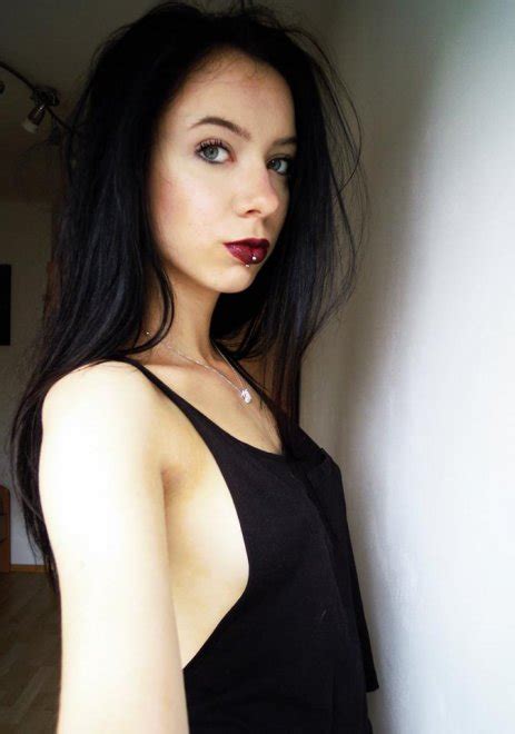 Pale Beauty Porn Pic Eporner