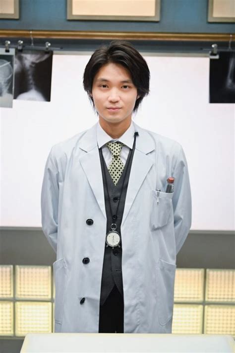 テレ朝post 磯村勇斗、『時効警察』で又来の息子に！現場でオダギリジョー＆麻生久美子にドキドキ「2人の関係性を」 写真ギャラリー23
