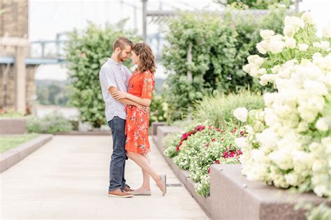 Couples Session In Downtown Cincinnati Ohio Elijah And Charlotte