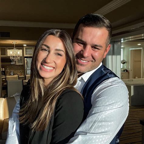Nikki And Brie Bella S Brother JJ And Wife Lauren Garcia Divorce As The