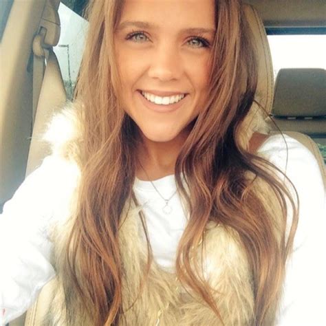 Amanda Benton Linkedin