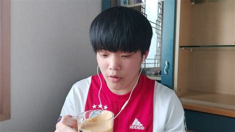 400번을 저어 만들어야한다고 실패없는 완벽한 달고나 커피 만들기 Youtube