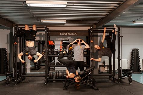 Small Group Training Of SGT In Een Discrete Gym Sterker