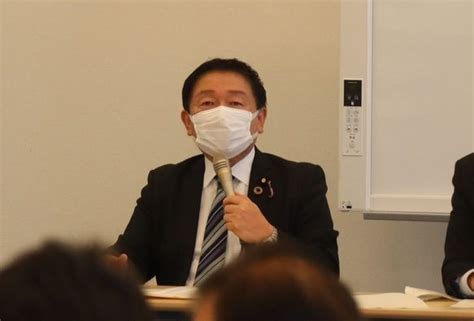 228火朝8時より「政調第一第二合同部会」にて副部会長として司会を致しました。 ニュース・活動報告 山形県参議院議員 芳賀道也