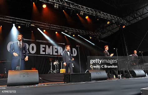 Jack Cafferty Photos And Premium High Res Pictures Getty Images