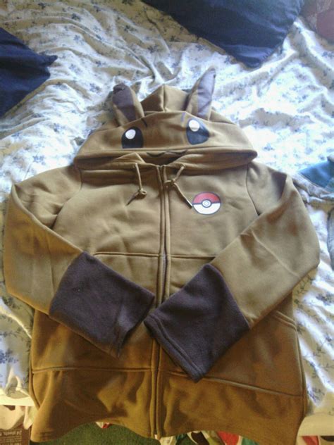 Eevee Jacket By Lunarsstorm On Deviantart