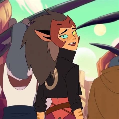 ปักพินโดย Frankii ใน Catradora