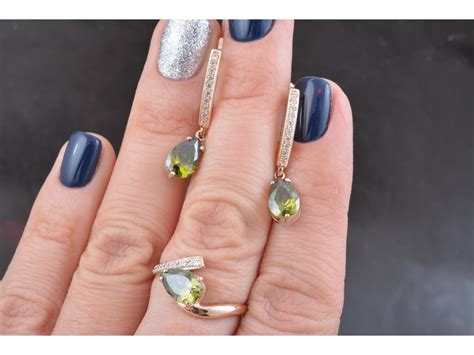 Гарнітур каблучка сережки підвіс кольє ланцюг браслет прикраси золото срібло