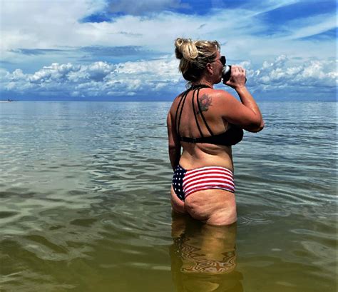 Having A Cool Coors Lite Soaking In The Sun With Water Lapping On My Pussy Who Could Ask For