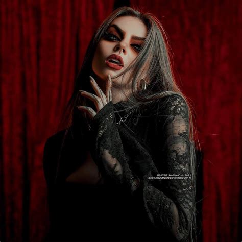 Pin By Karess Dougherty On Beatriz Mariano Vampire Photo Horror