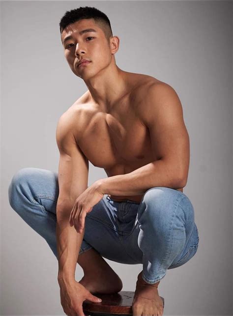 Men Crush 小鲜肉抢鲜看 Added A New Photo Men Crush 小鲜肉抢鲜看
