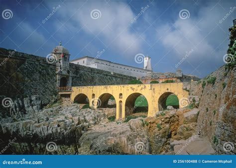 Footbridge To The Fortaleza Peniche Estremadura Portugal Stock Photo