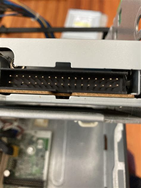 Floppy Connector Seems Too Big Rpchelp