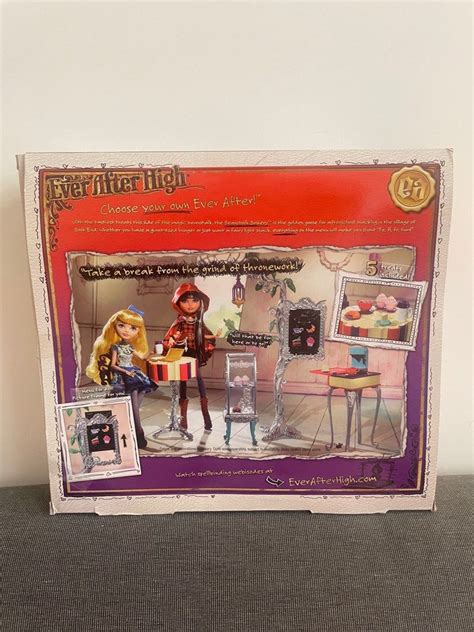 Ever After High Book End Hangout Beanstalk Bakery Playset 興趣及遊戲 玩具