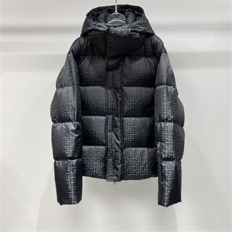 Пуховик BALMAIN - купить с доставкой по выгодным ценам в интернет ...
