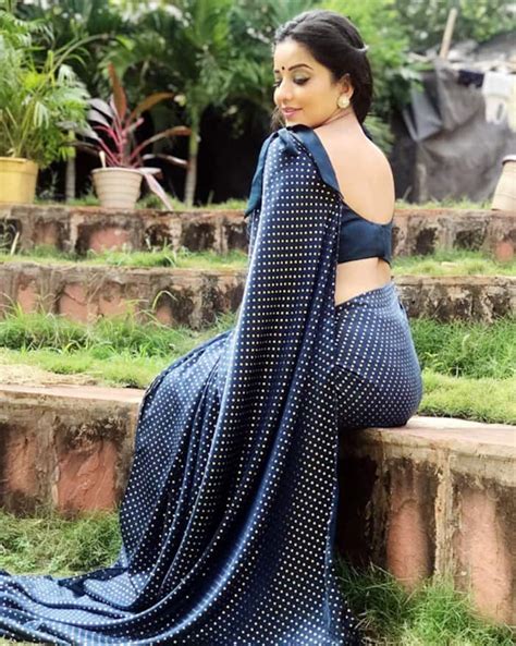 Monalisa Is Setting The Mercury Level Soar With Her Latest Hot Saree