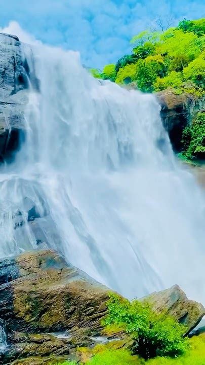 දෙවියෝ සැනසිල්ලේ මවපුවා🥺😍 ️ Shorts Rathnaella Travel Srilanka Youtube