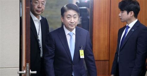 이동관 청문보고서 결국 채택 불발임명강행시 정치적 부담