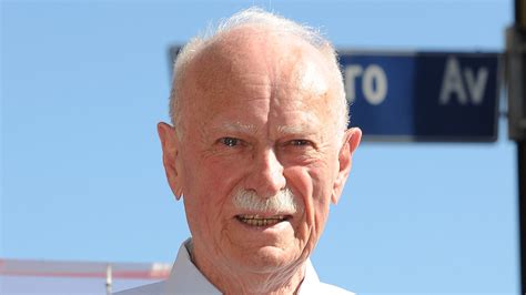 Dabney Coleman Dies At 92 As 9 To 5 Villain And Youve Got Mail Star Remembered After Huge 60