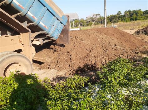 Deputado Eduardo Fortes entrega mais de 600 toneladas de adubo orgânico