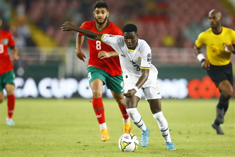 Ghana Qui Est Ernest Nuamah La Pépite De 19 Ans Courtisée Par Le Psg
