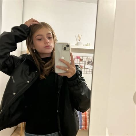 Simona Prever Simoprever • Threads Say More