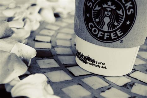 Starbucks Says Sorry Not Sorry For Baristas Flirty Cup Message Eater