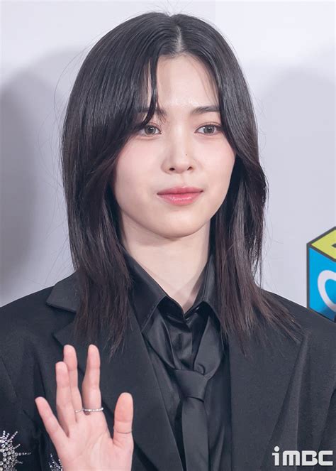 포토 있지 예지 류진 채령 유나 올 블랙스완