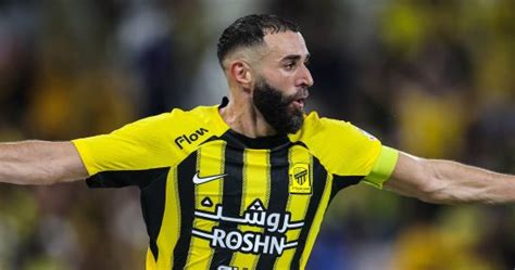بنزيما يبدأ البرنامج التأهيلي استعدادا للمشاركة مع اتحاد جدة اليوم السابع
