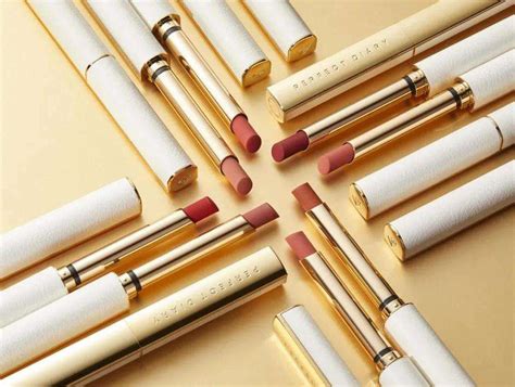 完美日记赢得侵权诉讼 获赔26万 C2CC传媒