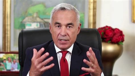 Călin Georgescu Sunteți doar niște trădători de neam și de țară