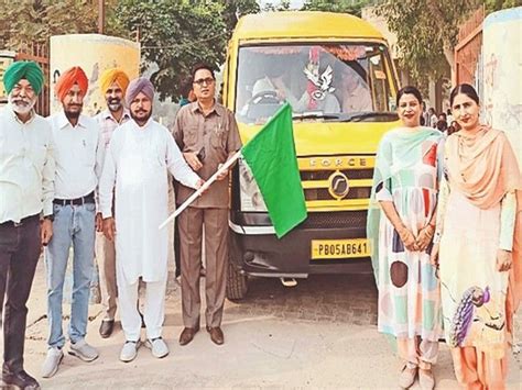 School Students Did Educational Tour सिक्ख युद्ध के संबंधित ऐतिहासिक