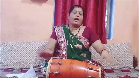 अंगना में गणपत मचल गयो रे। बहुत ही प्यारा भजन एक बार जरूर सुने और शेयर