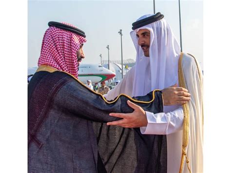 Son Altesse LÉmir Le Premier à Accompagner Le Prince Héritier