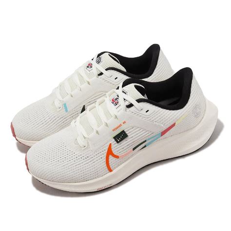 Nike 耐吉 慢跑鞋 Wmns Air Zoom Pegasus 40 女鞋 米白 黑 小飛馬 運動鞋 路跑 Fn8919 191