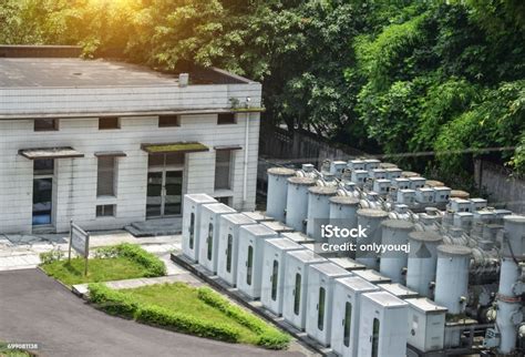 고압 전원 전압기 변전소 감독에 대한 스톡 사진 및 기타 이미지 감독 건설 현장 고압 변압기 Istock