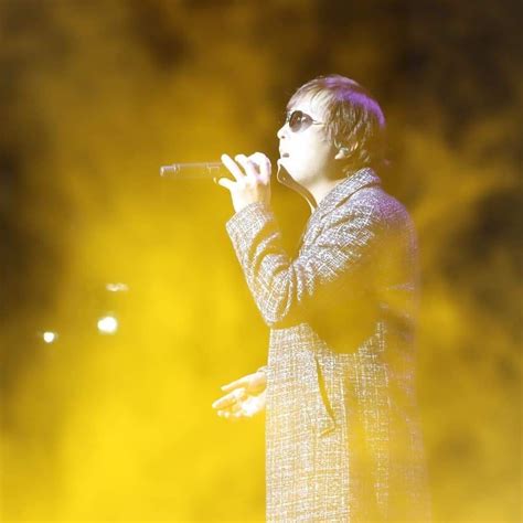 승하 가을 그 청량한 사이다같은 상쾌함을 주는 계절 습관처럼 이맘때면 해오던 이 계절의 숙제들을 시작하기도 전에 야속하게도 겨울이란 매섭고 고집스런 친구에게 밀려