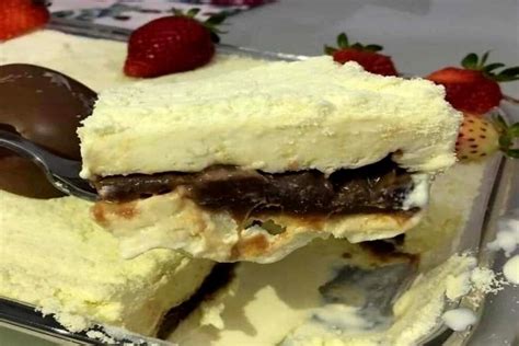 Paleta de leite ninho na travessa derrete na boca além de fácil de fazer