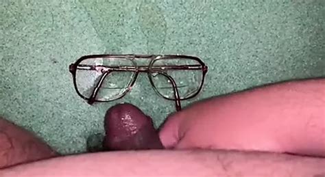 Pissing And Cumming On Ugly Glasses Gay Amateur Porn Feat