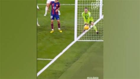 Real Madrid Barcellona Il Gol Fantasma Che Ha Fatto Infuriare I
