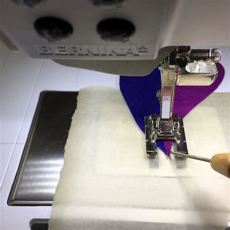 Appliqué Tip With Tracing Paper Weallsew