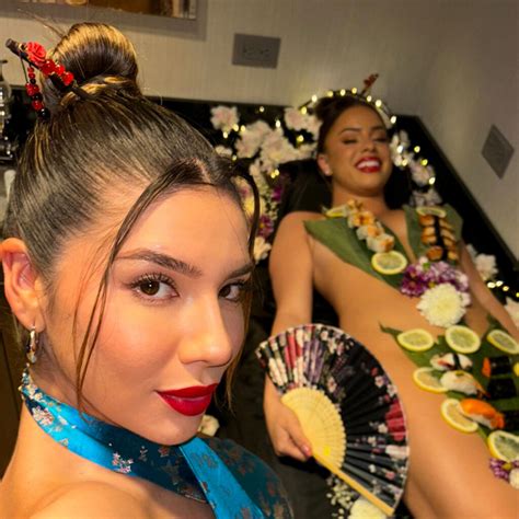 Naked Sushi Book Body Sushi Model Nyotaimori Service