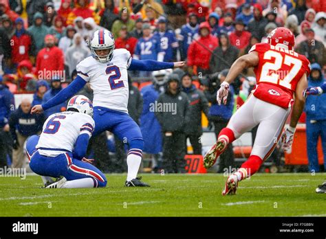 November 29 2015 Buffalo Bills Kicker Dan Carpenter 2 Kicks A Field
