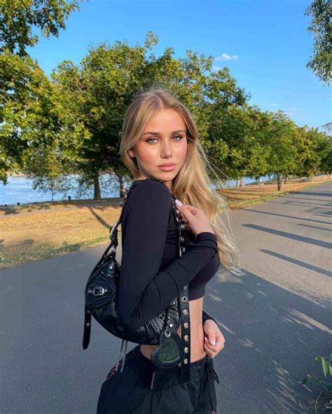 Gina Maria Laitschek Biodata Profil Fakta Umur Agama Pacar