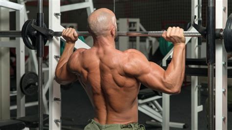 Rear Deltoid Machine Row
