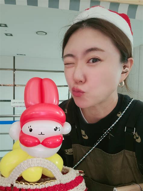 나도 해보자 자기소개 처음인데 왠지 부끄럽누 ㅋㅋㅋㅋ 나이 년 키 조금 모자름 ㅋㅋㅋ 거주지 서울 고향은 강릉 성격 긍적적인 다중이 전공