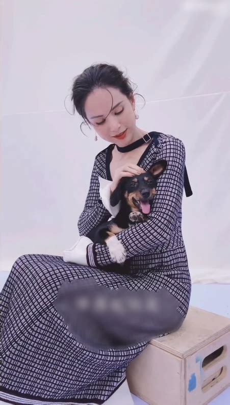 Lý Nhược Đồng Hội Ngộ Hình ảnh Tiểu Long Nữ Của Bản Thân Sau 28 Năm
