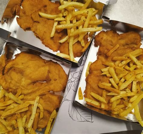 Μεζεδοπωλείο Ορτανσία Added A New Μεζεδοπωλείο Ορτανσία